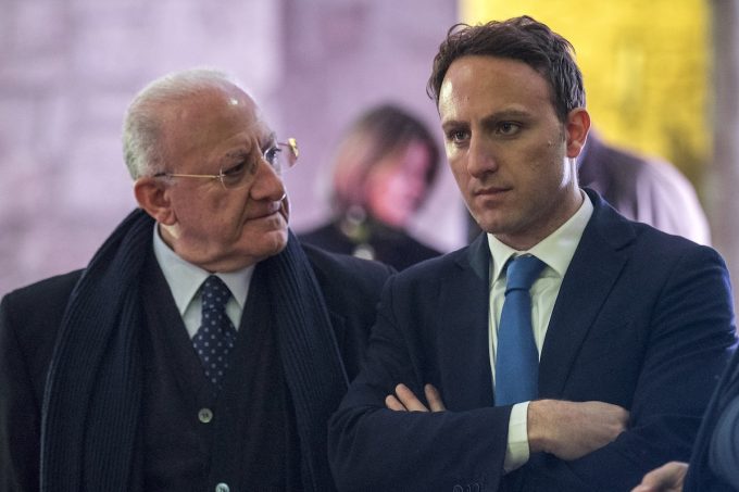La campagna elettorale spavalda di Vincenzo De Luca a Salerno